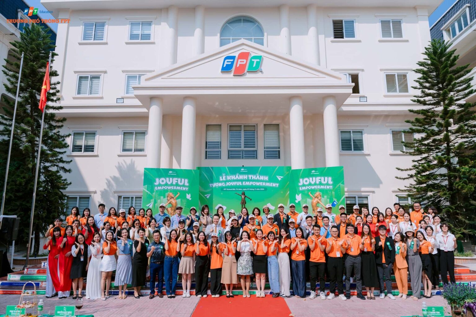 Dự án quà tặng FPT School